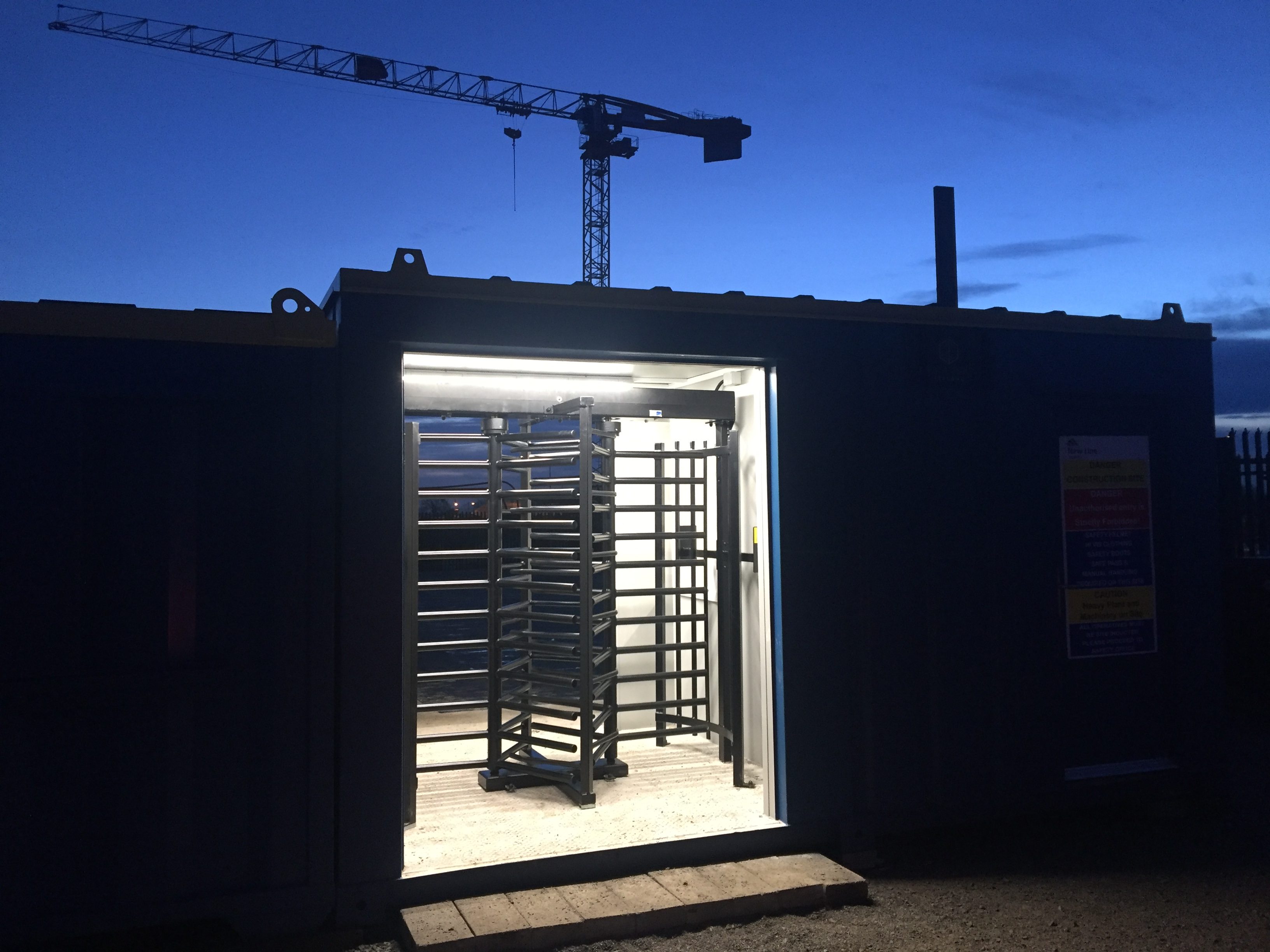 BW FHT-4000 Full height Turnstile - Blue Wall Technologies Ltd.
